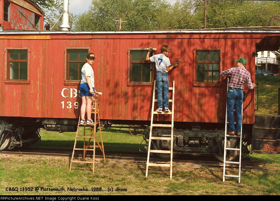 1988 repainting of CB&Q Caboose 13952